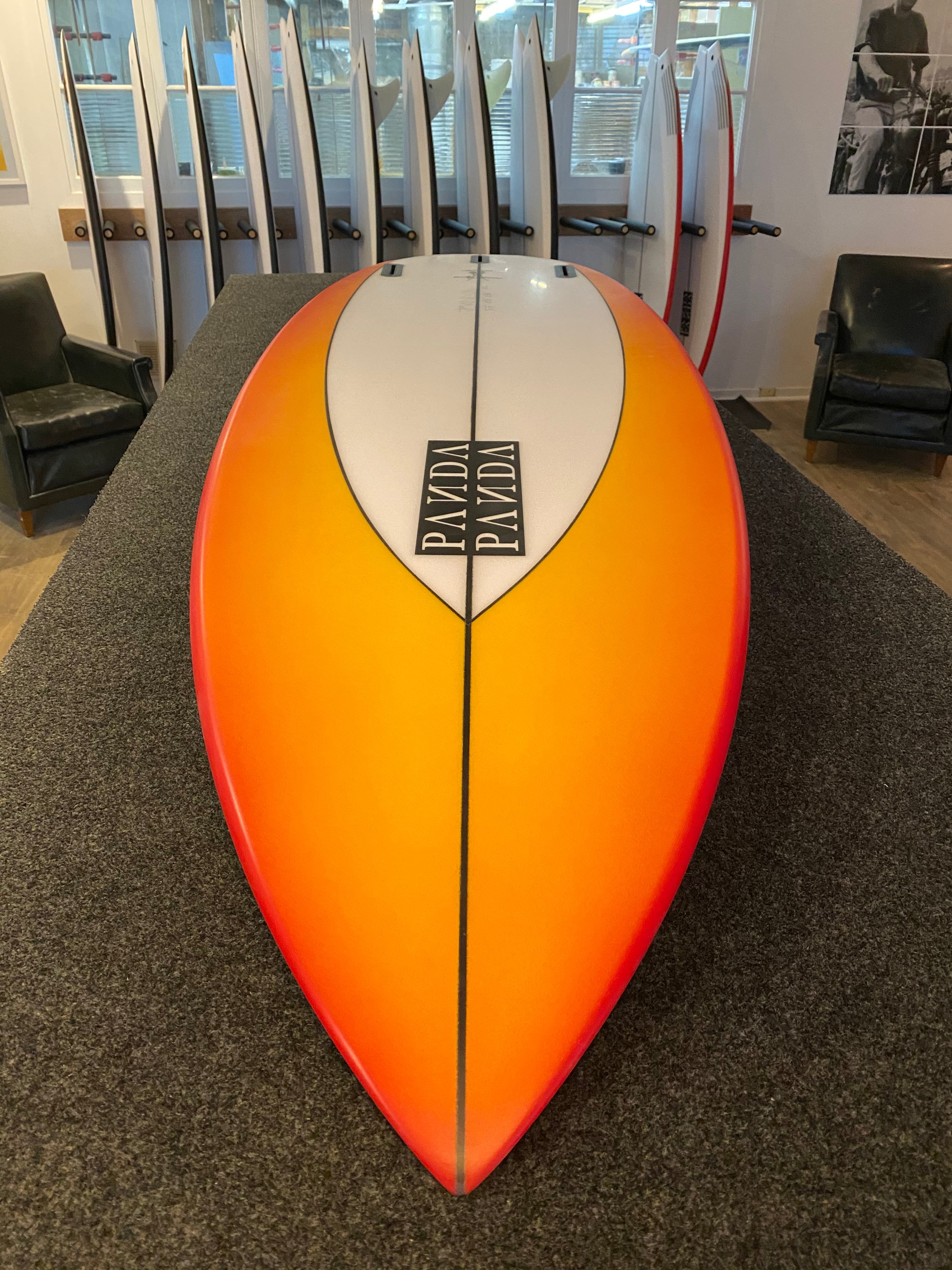 Panda "Dolly Dagger" – Heart Of Glass Byron Bay